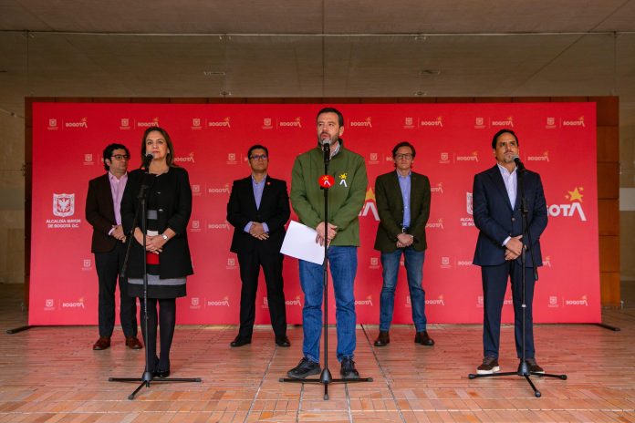 Galán anuncia nuevo director de la UAESP en medio de crisis de basuras ...